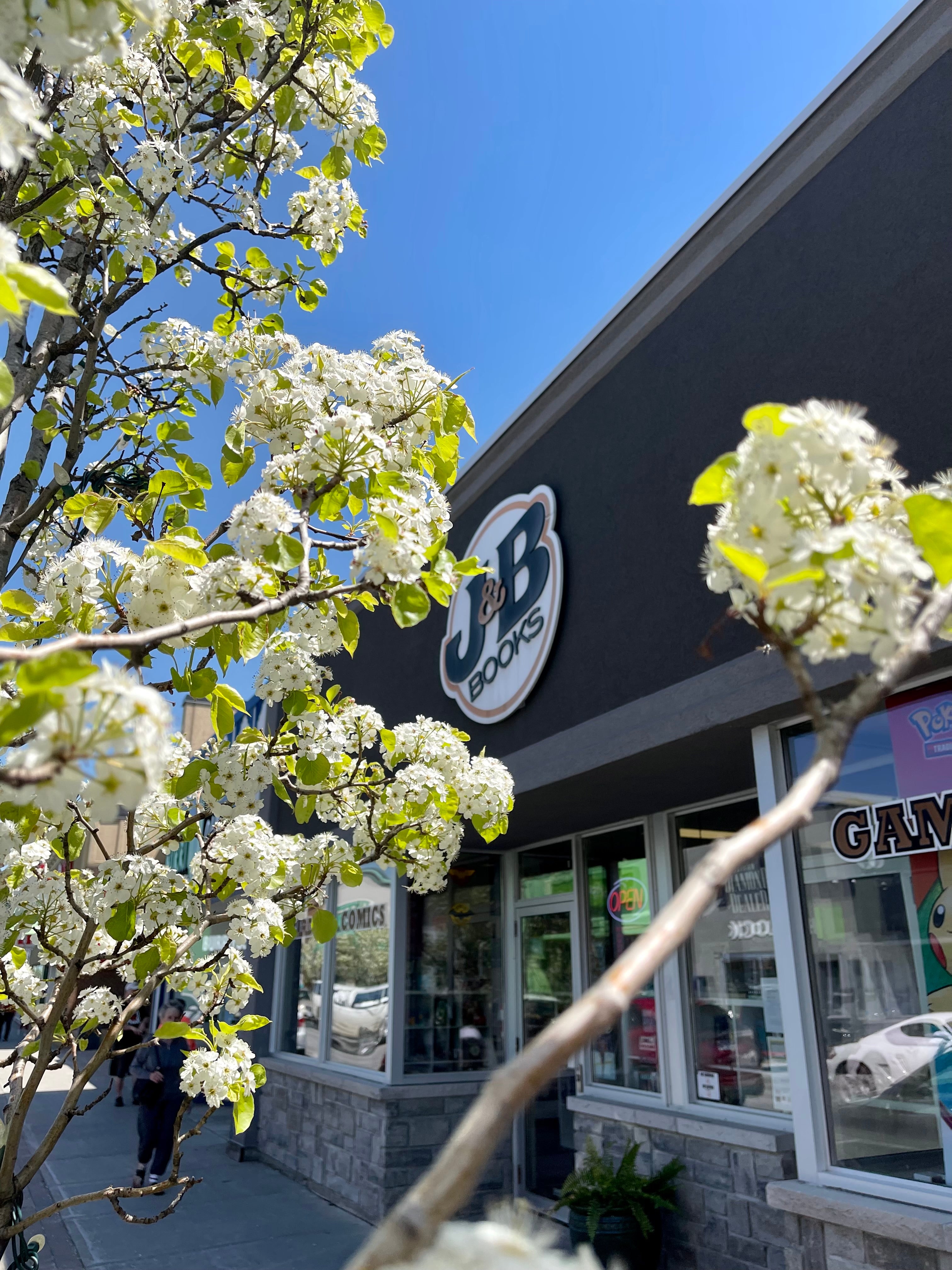 J&B BOOKS-CARDS COMICS GAMING COLLECTABLES – J&B Books